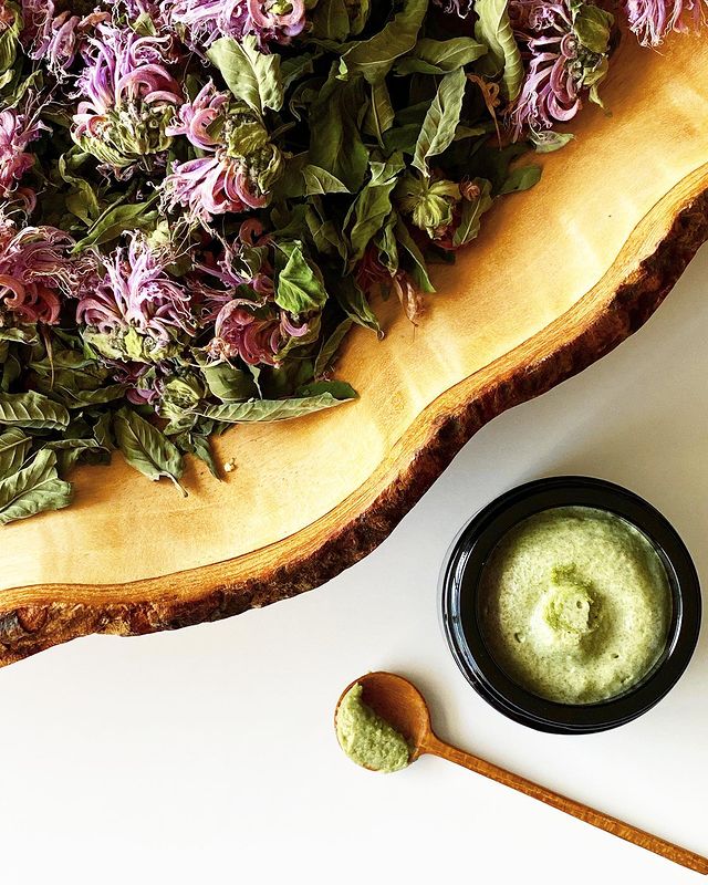 Facial Masks to Reignite Your Skin’s Radiance – Live Botanical