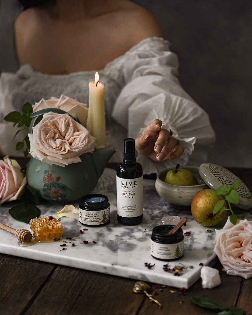 Explore the Apothecary – Live Botanical